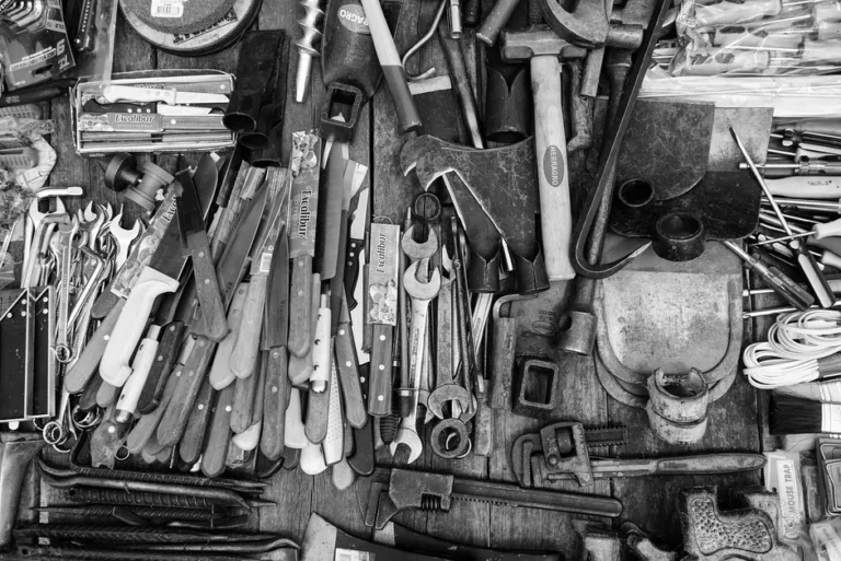 Ferramentas em inglês: lista completa com tradução e uso | Compare Escolas